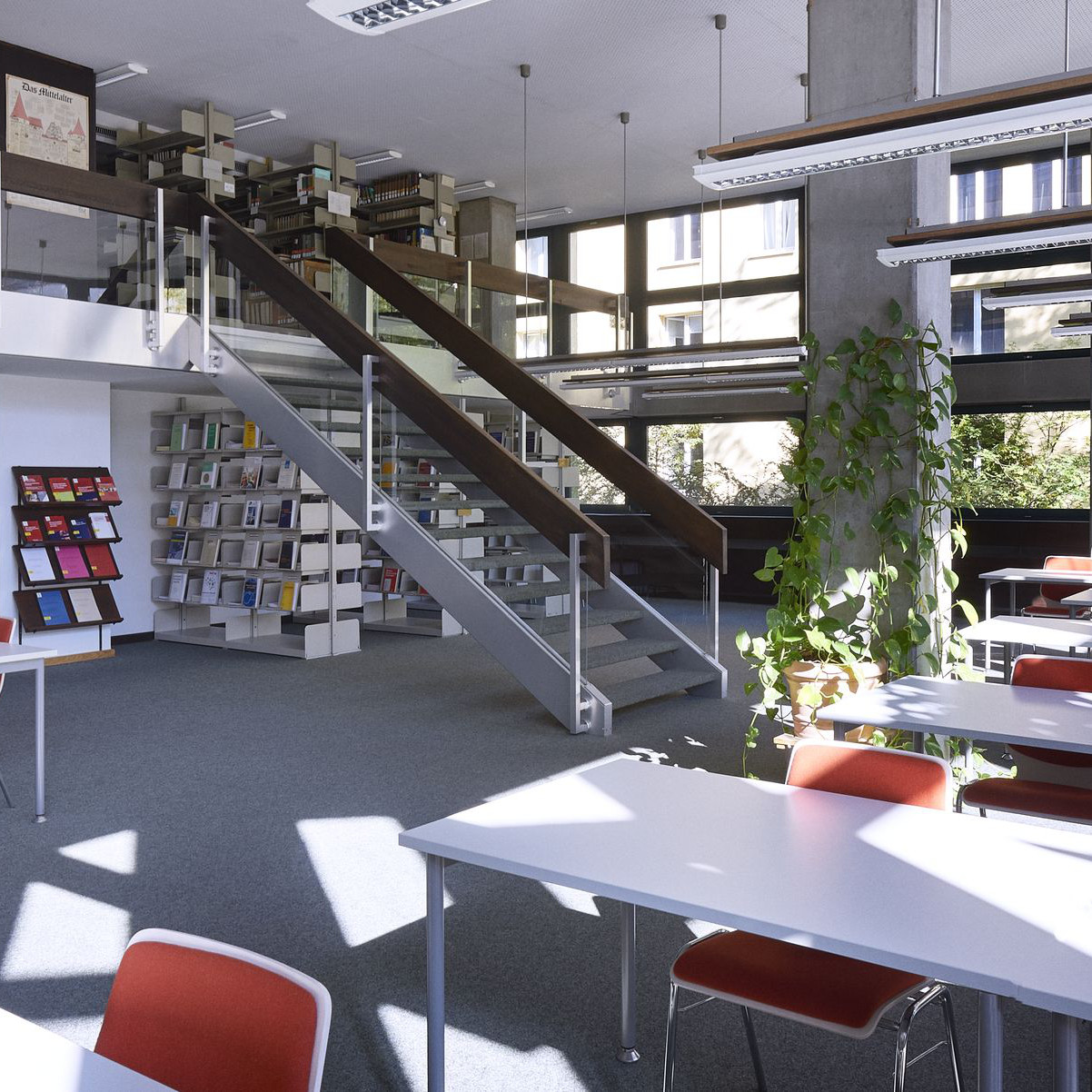 Moodle - Hochschule für Philosophie München
